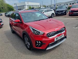 Kia Niro 1.6 GDi 3 PHEV in Runway Red £18,799