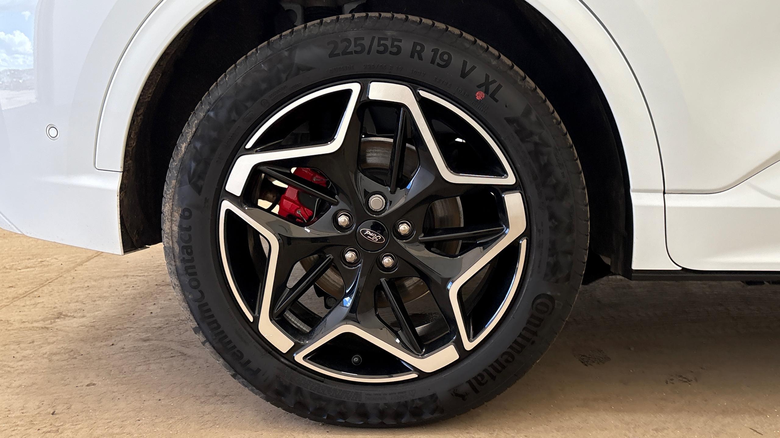 Ford KUGA 2.5 ST-LINE X Frozen White £28,495 | Bristol | Winford Ford