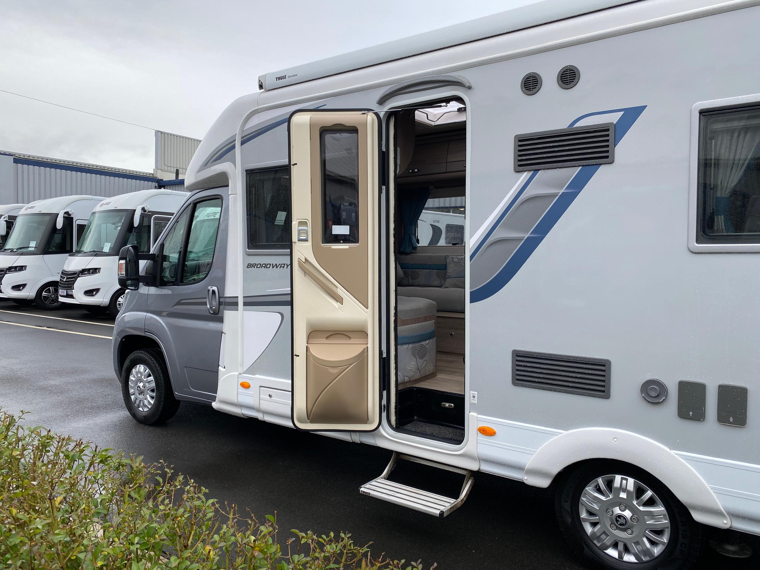 Auto-sleepers Broadway Fb Peugeot Boxer 2.2 165bhp