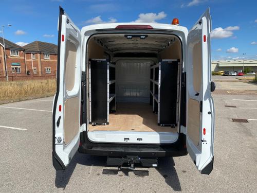 New & Used Vans | Lincoln | Dack Vans