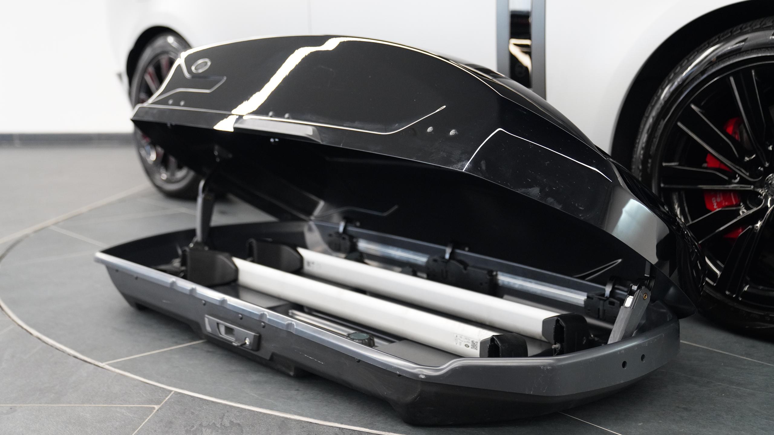 Used 2022 Land Rover Range Rover P510e SV MY2023 £189,950 5,000 miles ...