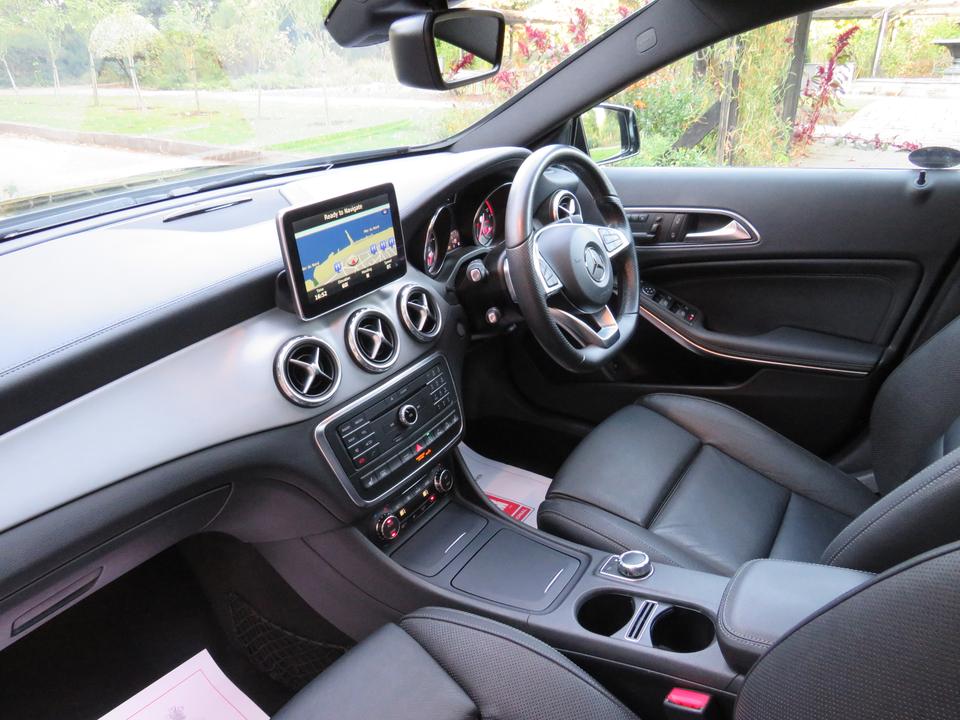Mercedes-Benz GLA-CLASS GLA 220 D 4MATIC AMG LINE PREMIUM PLUS £16,990