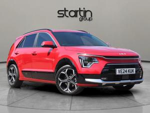 Kia Niro 1.6 GDi PHEV 4 in Runway Red £28,750