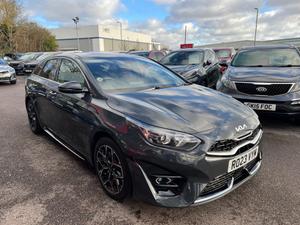 Kia ProCeed 1.5 T-GDi ISG GT-LINE in Dark Penta Metal £21,495