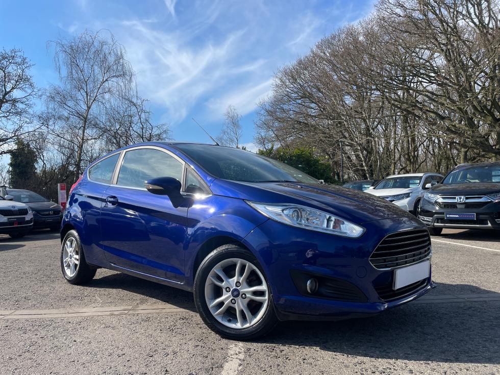 Used 2015 Ford FIESTA Zetec £5,495 65,127 miles Blue | John Banks