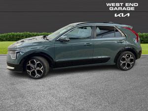 Kia Niro 1.6 GDi HEV 3 in Cityscape Green £29,995