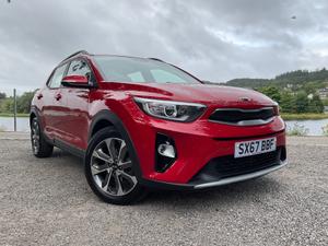 Kia Stonic 1.0 T-GDi 2 in Blaze Red £9,998