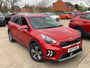 Kia Niro 1.6 GDi 2 in Runway Red £17,795