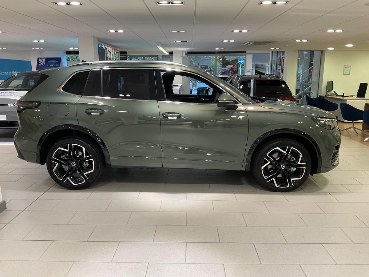 New Volkswagen Tiguan R-Line 2.0 TSI 265PS 7-speed DSG 4Motion 5 Door £ ...
