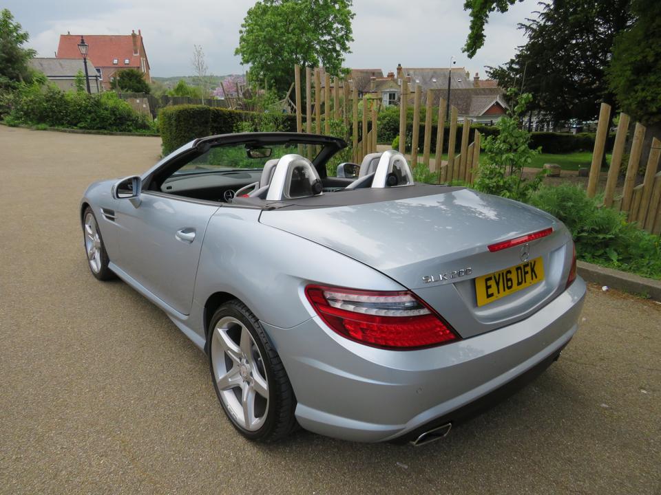 Mercedes-Benz SLK SLK 200 AMG SPORT £15,990