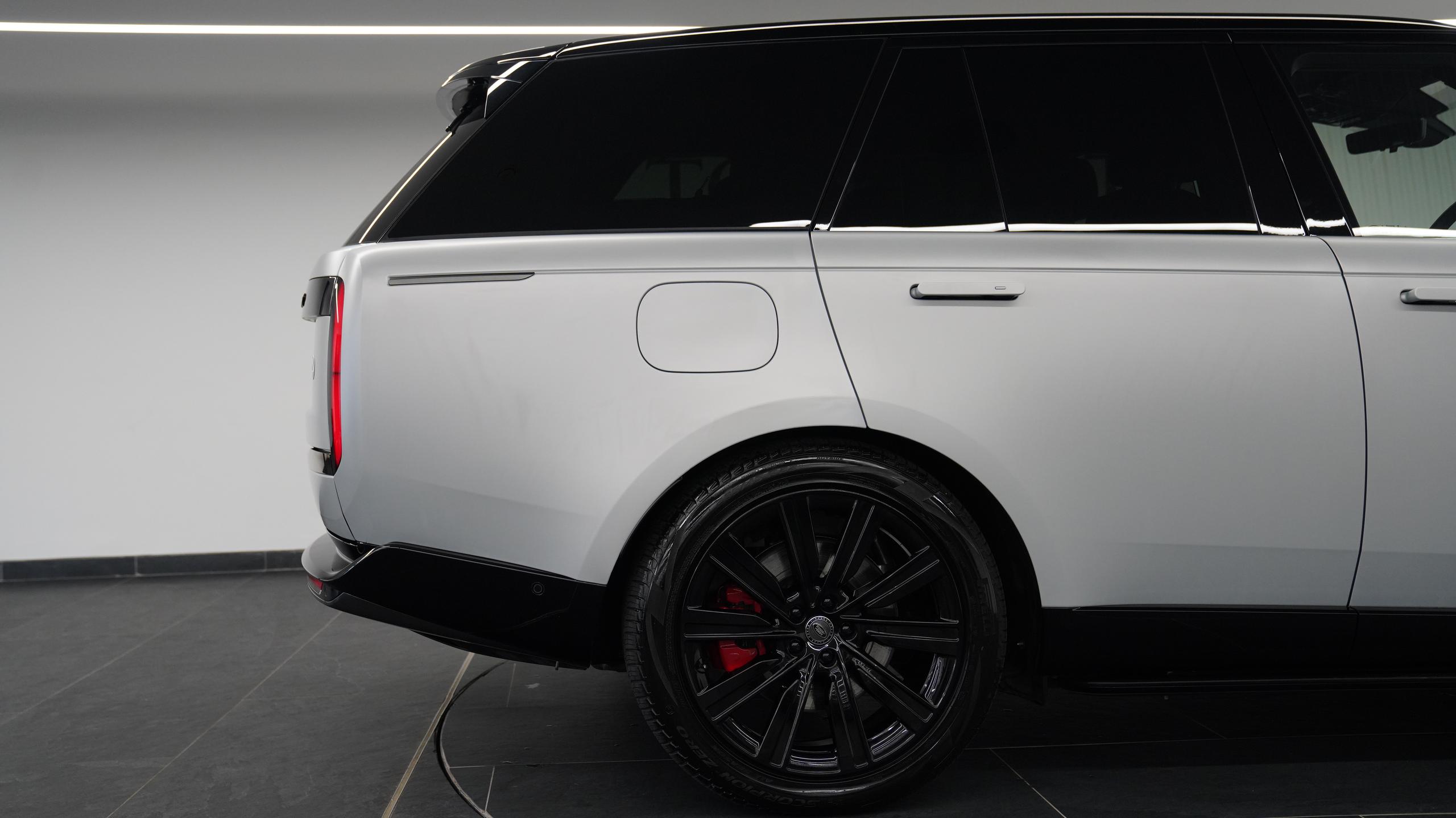 Used 2022 Land Rover Range Rover P510e SV MY2023 £189,950 5,000 miles ...