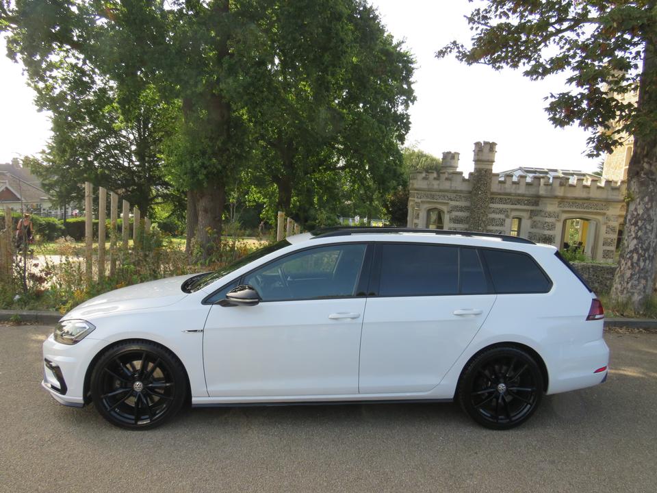 Volkswagen GOLF R TSI 4MOTION DSG £25,990