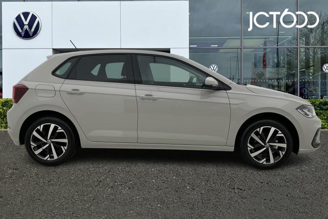 ~ Volkswagen Polo Match 1.0 TSI 95PS 5-speed £23,145 10 miles Ascot ...