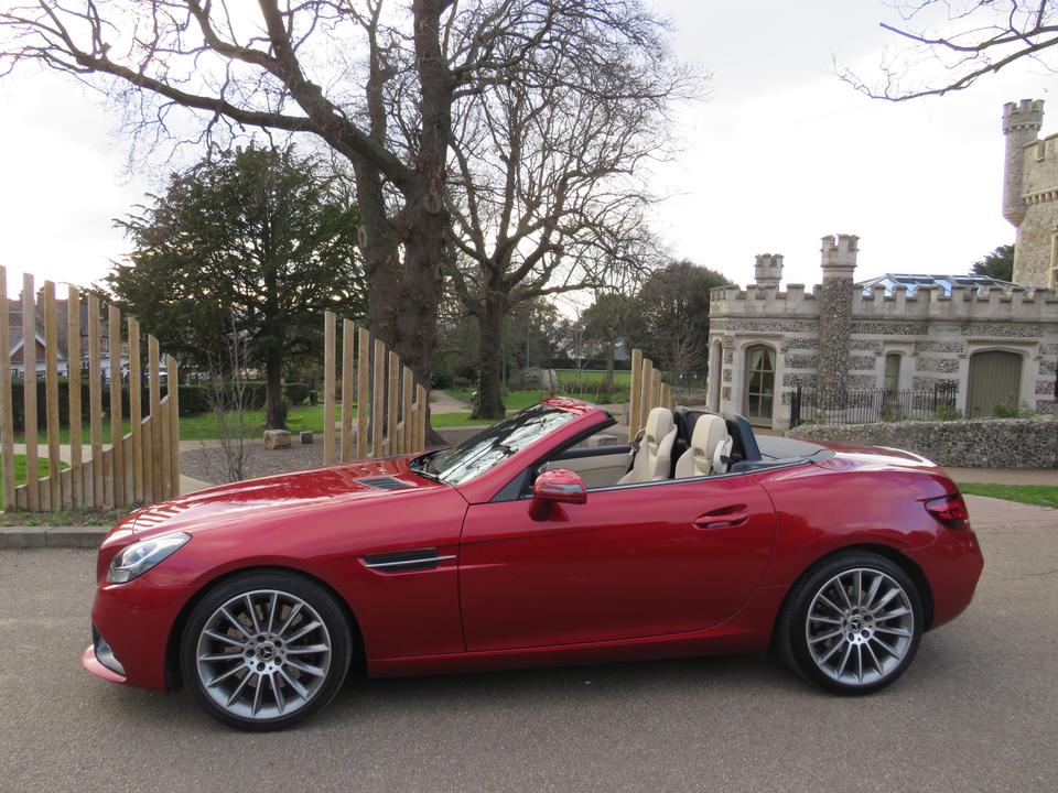 Mercedes-Benz SLC SLC 200 AMG LINE £19,990