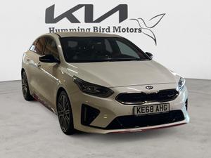 Kia ProCeed 1.6 T-GDi GT in Fusion White £14,995