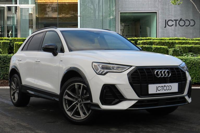 2022 AUDI Q3 1.4 TFSIe 45 Black Edition Petrol Plug-in Hybrid S Tronic ...