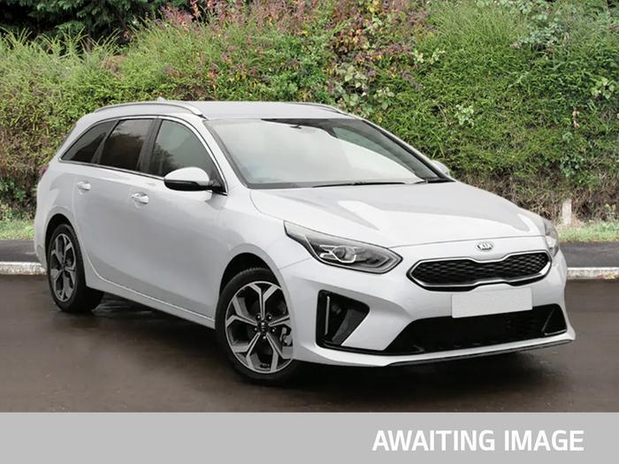 Kia Ceed Sportswagon 1.6 GDi PHEV 3 PHEV in Fusion White £16,995