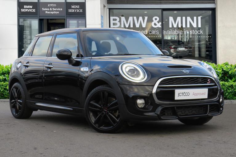 Used MINIs for Sale Near You | JCT600
