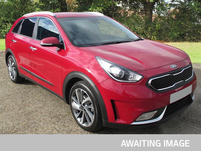 KIA Niro 1.6 GDi 3 in Runway Red £19,295