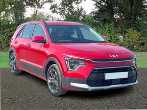 Kia Niro 1.6 GDi HEV 2 in Runway Red £20,795