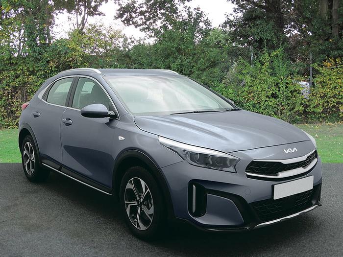 Kia XCeed 1.0 T-GDi 48V DCT PURE in Dark Penta Metal £19,995
