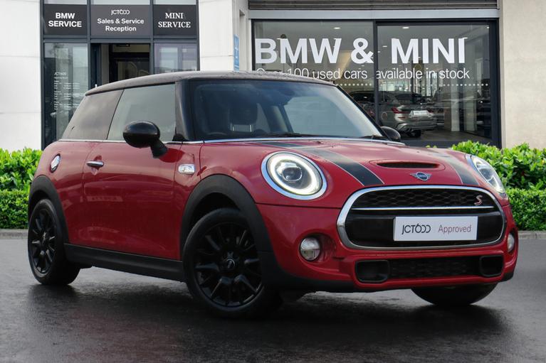 Used MINIs for Sale Near You | JCT600