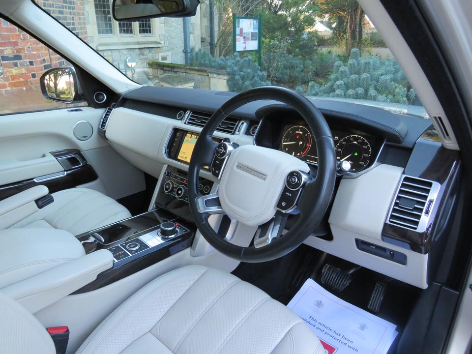 Land Rover RANGE ROVER SDV8 VOGUE SE £22,990