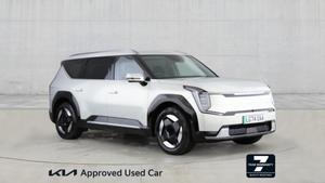 Kia EV9 99.8 kWh AIR in Lithium Silver £54,495
