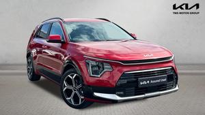 Kia Niro 1.6 GDi PHEV 3 in Runway Red £31,890