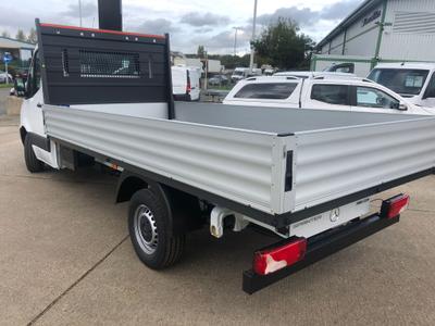 Mercedes-Benz Van Dealerships | Sussex and Surrey | Rossetts Commercials