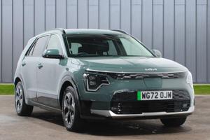 Kia Niro 64.8 kWh 4 in Cityscape Green £25,495