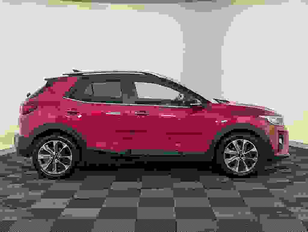 Used 2019 Kia Stonic Red £7,345 | 112,920 Miles | V12