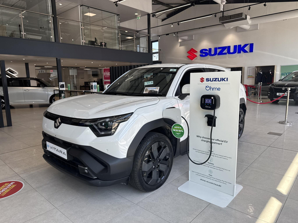 Used ~ White Suzuki e Vitara £29,999 | Reserve Online at Richmond