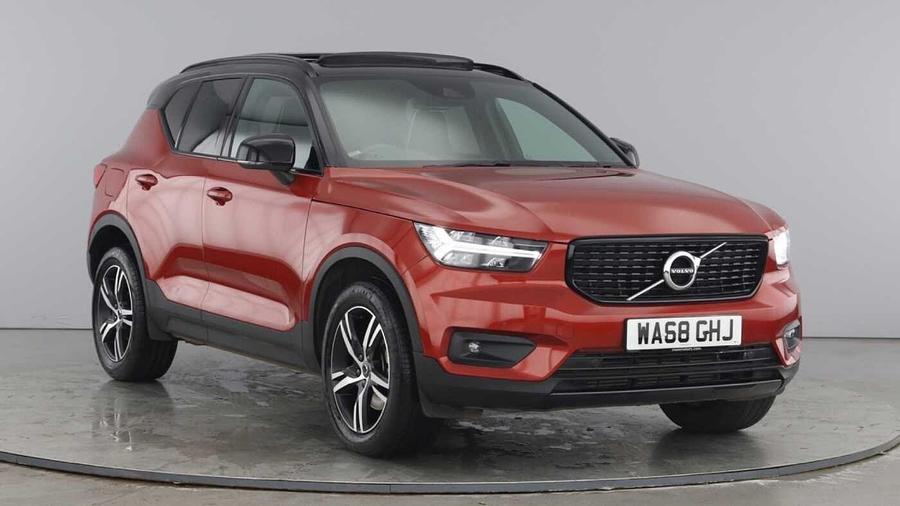 Used 2018 Volvo XC40 T4 AWD R-Design Auto £26,495 14,980 miles Red ...