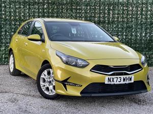 Kia Ceed 1.6 CRDi ISG 48V 2 in Splash Lemon £16,995
