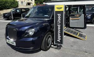 LEVC TX 31kWh Vista Taxi Auto Euro 6 4dr in Blue £42,500