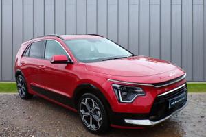 Kia Niro 1.6 GDi HEV 4 in Runway Red £29,690