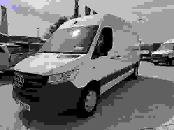 View All Stock | Sussex and Surrey | Rossetts Commercials