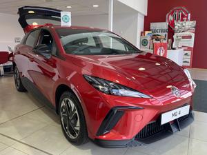 New MG MG4 EV SR Red £23,290 | Reserve Online at Richmond