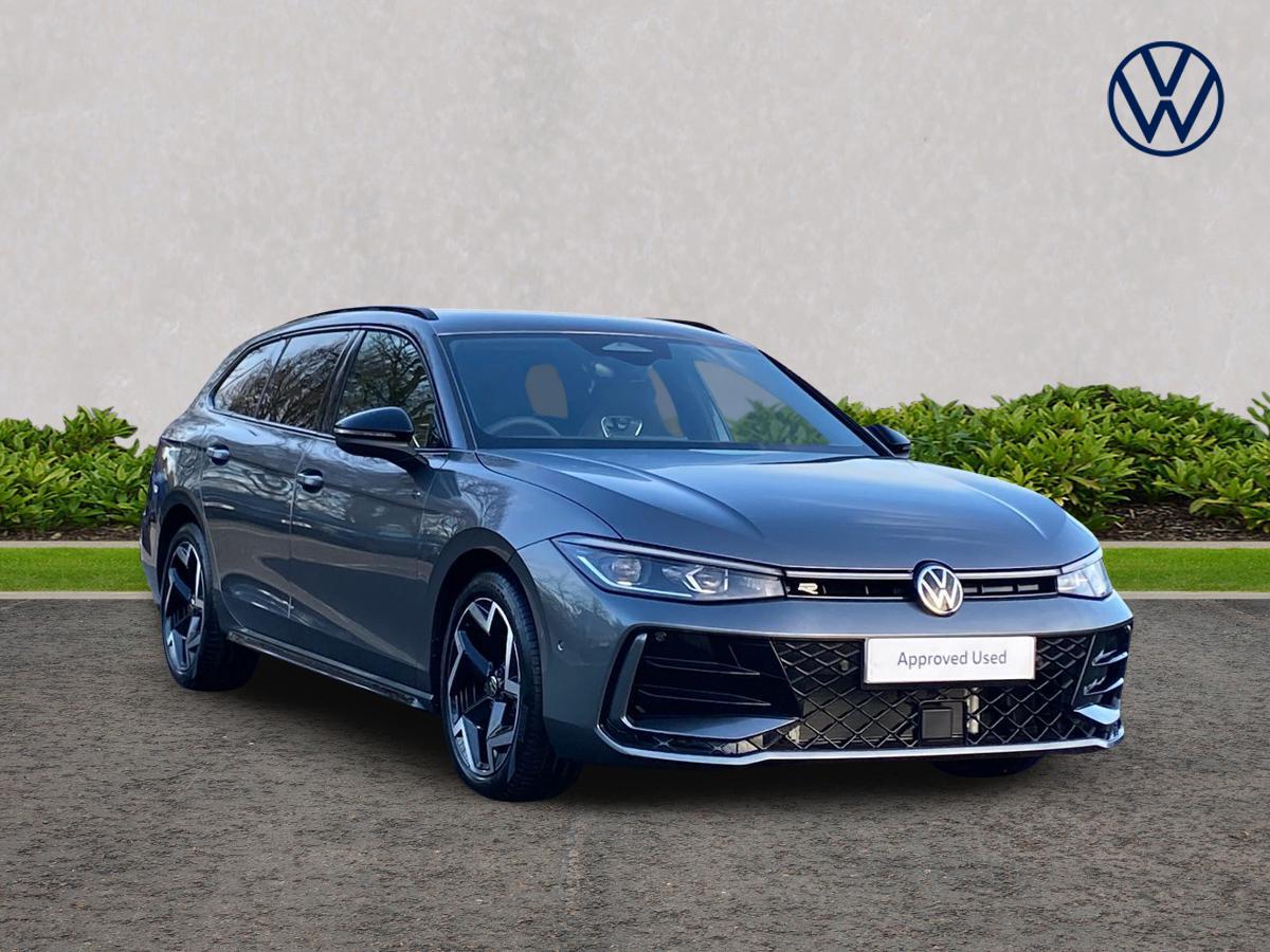 New Volkswagen Passat 1.5 eTSI R-Line 5dr DSG £39,790 Diabase Grey ...