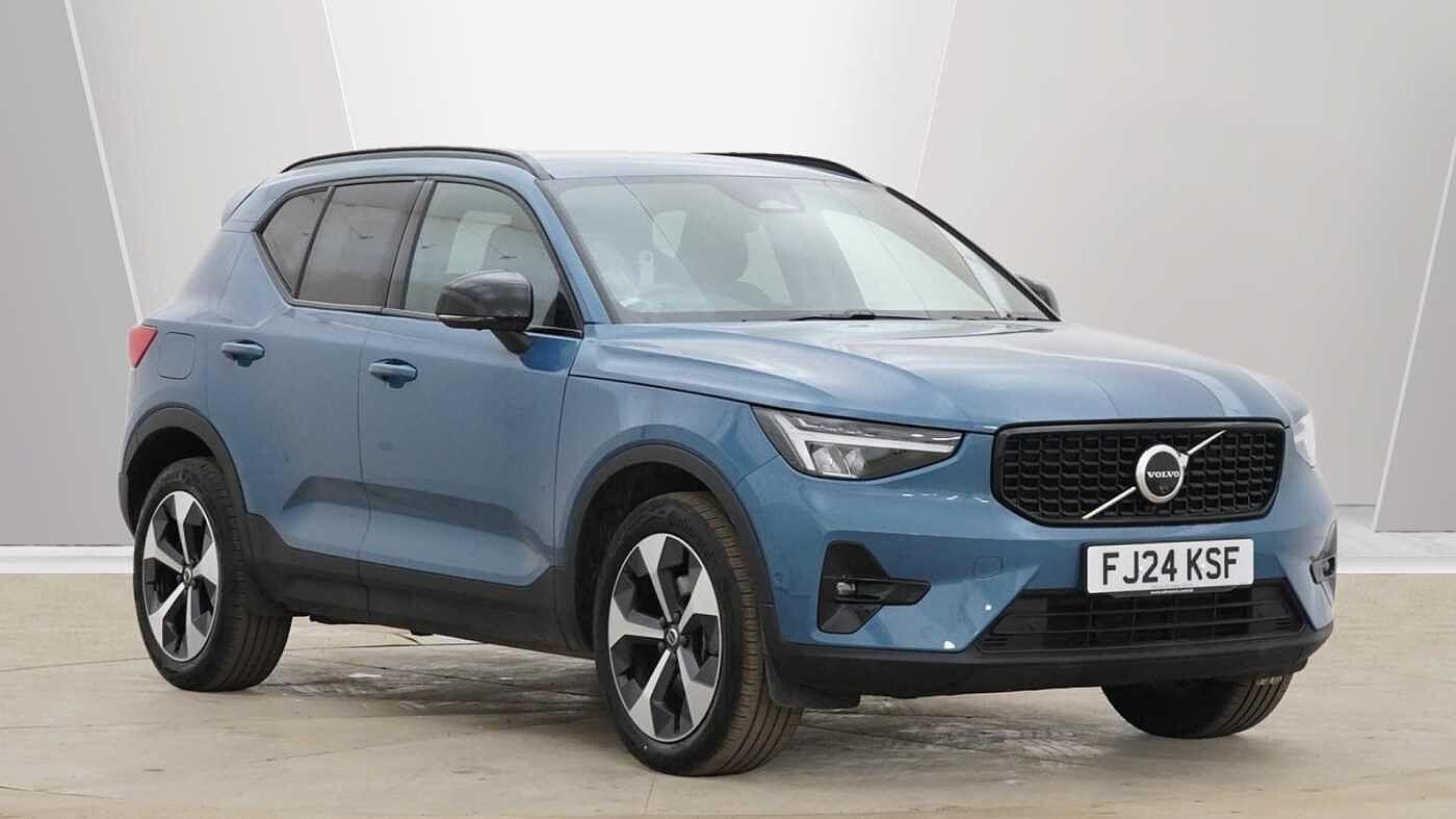 Used 2024 Volvo XC40 B3 Plus Dark Auto £32,950 17,933 miles Fjord Blue ...