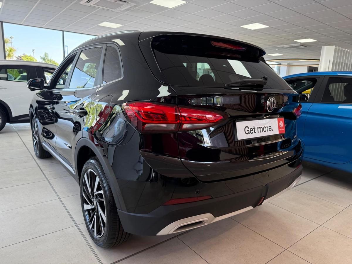 New MG MG ZS 1.5 Hybrid+ Trophy Auto Euro 6 5dr £25,790 Black Pearl ...