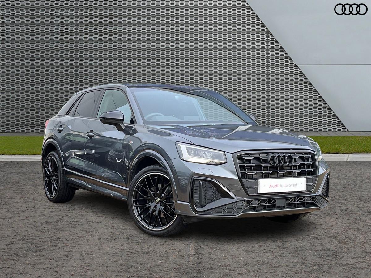 Audi q2 black edition grey store