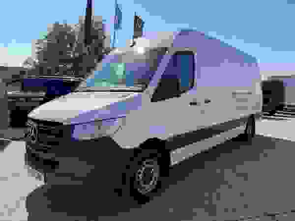 View All Stock | Sussex and Surrey | Rossetts Commercials