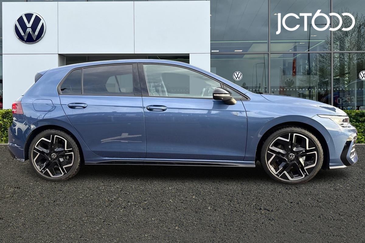 2025 Volkswagen Golf 1.5 eTSI 150 R-Line 5dr DSG £29,582 4,195 miles ...