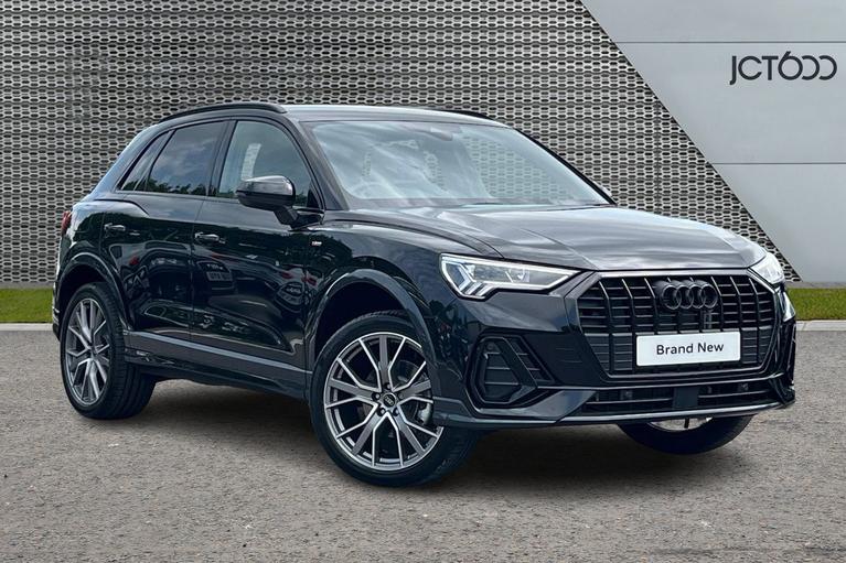 ~ AUDI Q3 Audi Q3 Black Edition 35 TFSI £40,345 ~ miles Mythos black ...