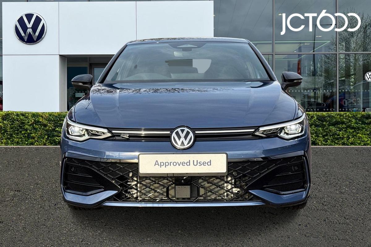 2025 Volkswagen Golf 1.5 eTSI 150 R-Line 5dr DSG £29,582 4,195 miles ...
