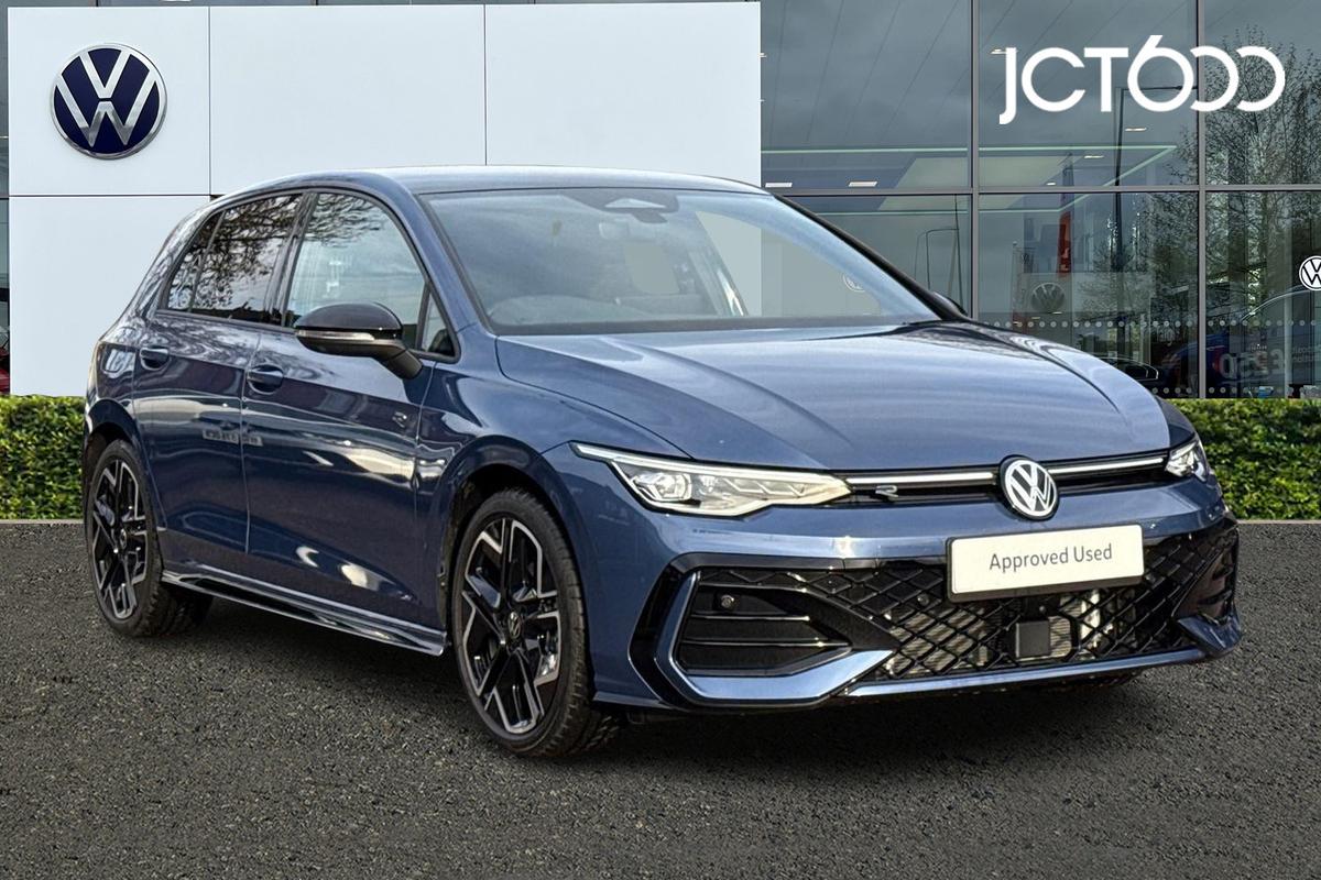 2025 Volkswagen Golf 1.5 eTSI 150 R-Line 5dr DSG £29,582 4,195 miles ...