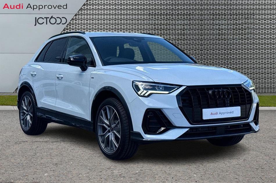 2025 AUDI Q3 Black Edition 35TFSI 150PS S tronic £33,400 8,000 miles ...