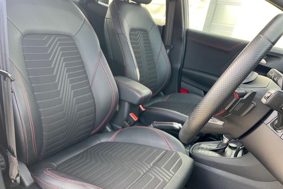 Ford PUMA 2023 - Solar Silver | £18,000 | Edgware | TrustFord